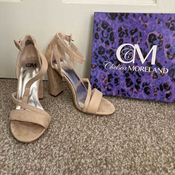 Chelsea Moreland | Shoes | Chelsea Moreland Beige Open Toe Shoes | Poshmark